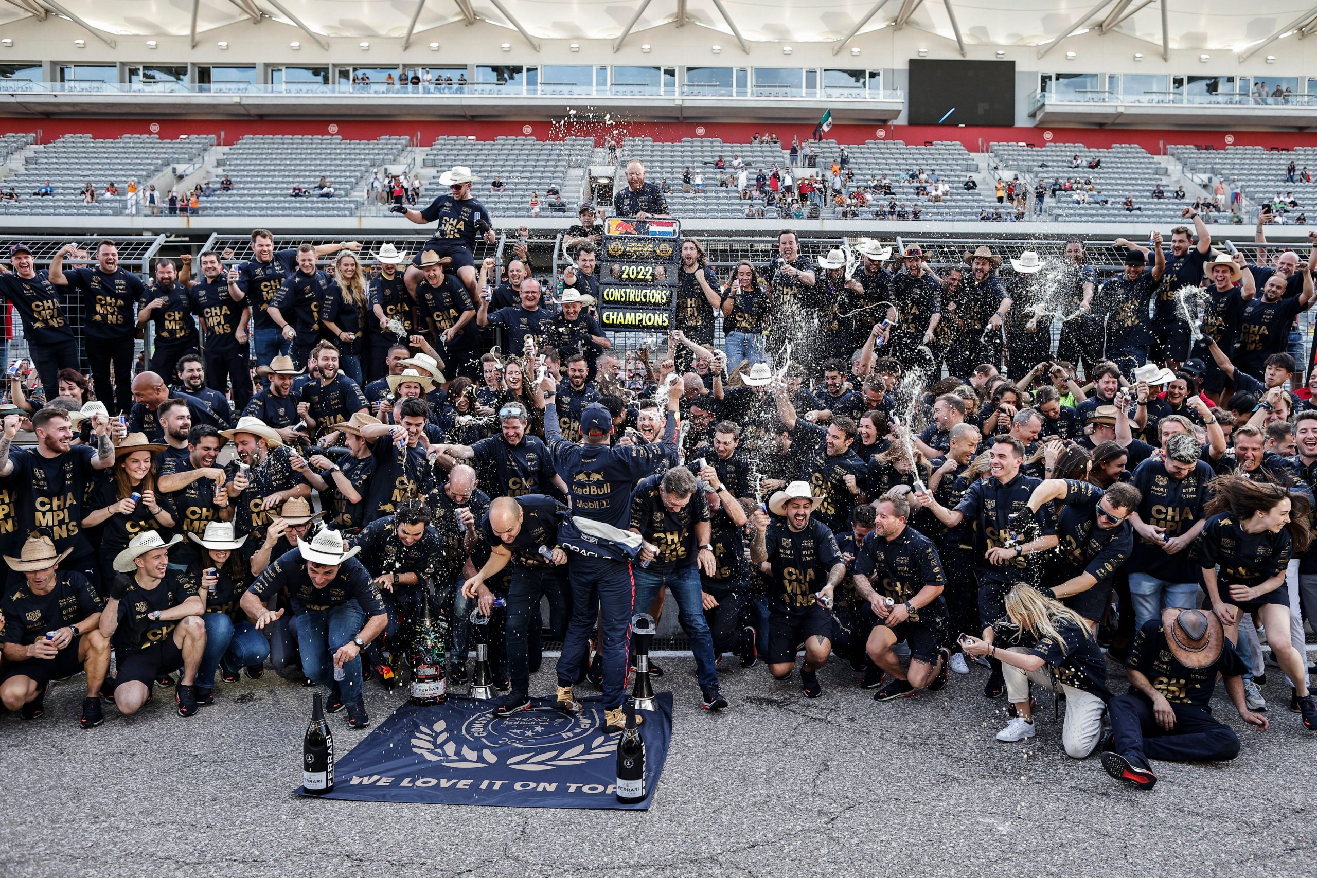 F1: Verstappen wins dramatic 13th victory in USA, Hamilton 2nd