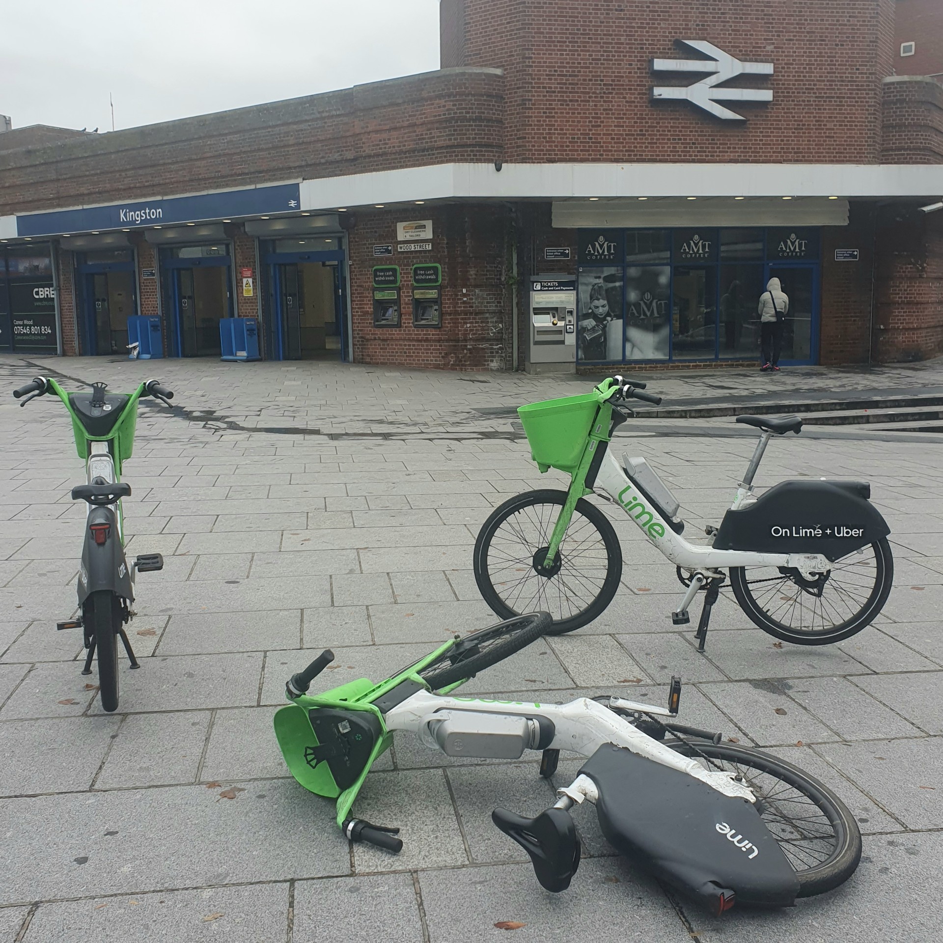 Kingston residents share concerns over hazardous e-bike parking – Kingston Courier