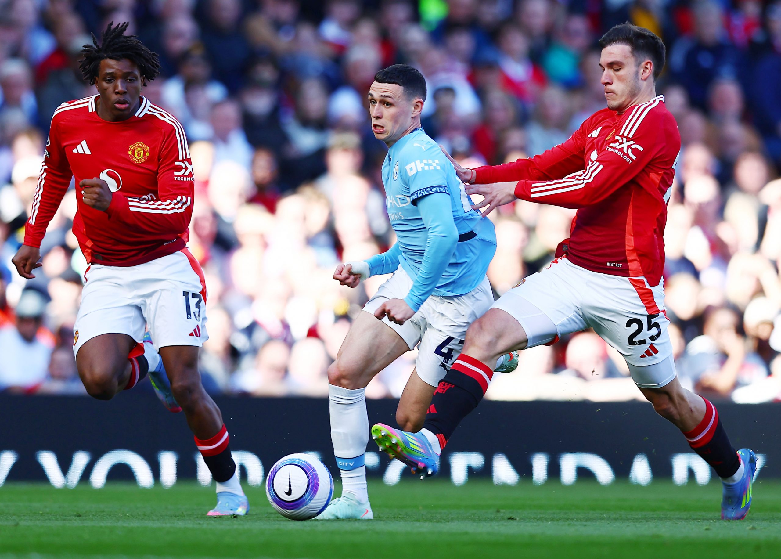 Goalless Manchester Derby falls flat at Old Trafford – Kingston Courier